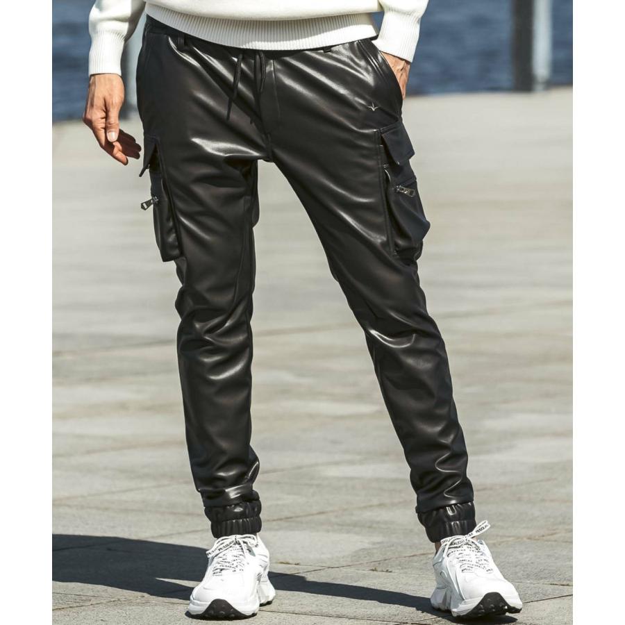 1PIU1UGUALE3 RELAX フェイクレザースリムカーゴパンツ ブラック ウノピゥウノウグァーレトレ リラックス : Verite Yahoo!店 - 通販 - Yahoo!ショッピング