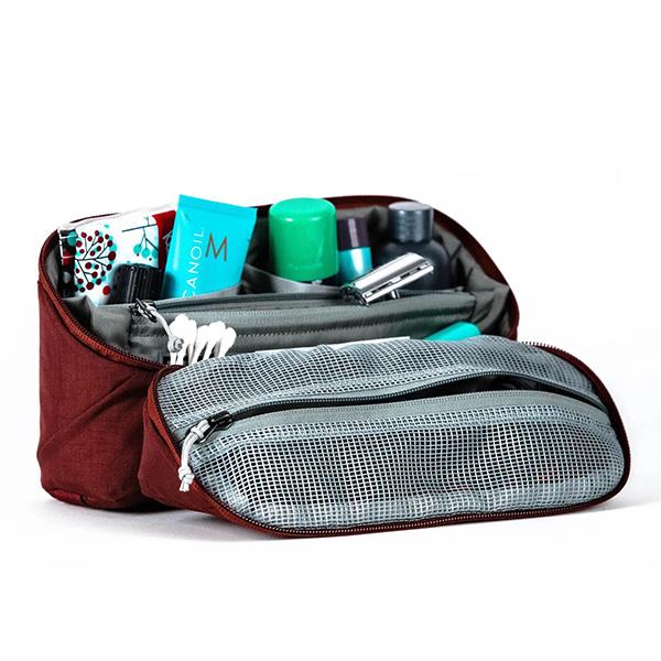 エバーグッズ EVERGOODS CAP2 - Civic Access Pouch 2L Burgundy eg13006a ...