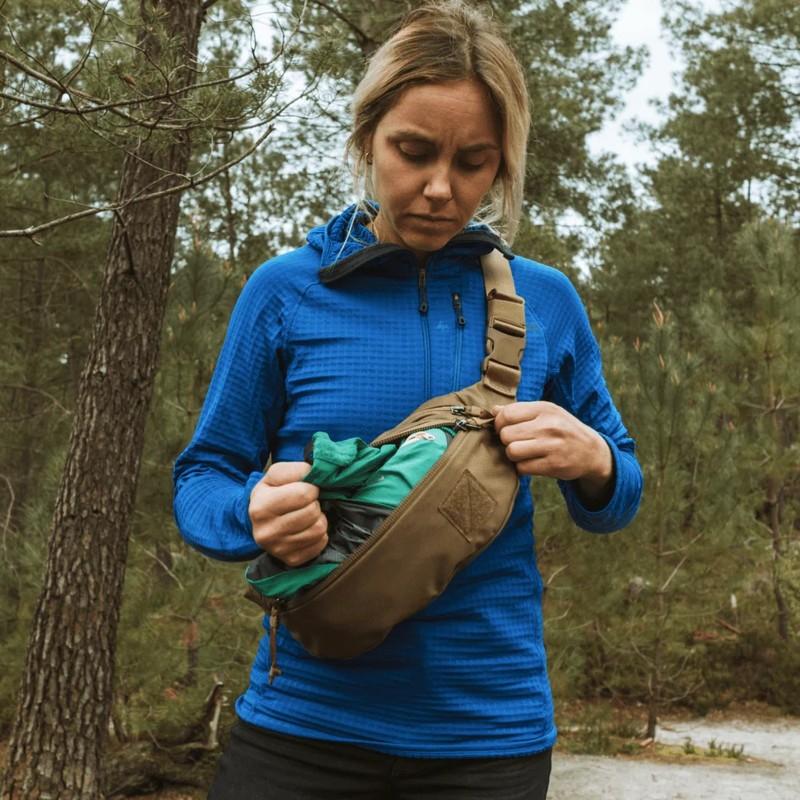 EVERGOODS あすつく対応 エバーグッズ CAS2 - Civic Access Sling 2L Coyote Brown ...