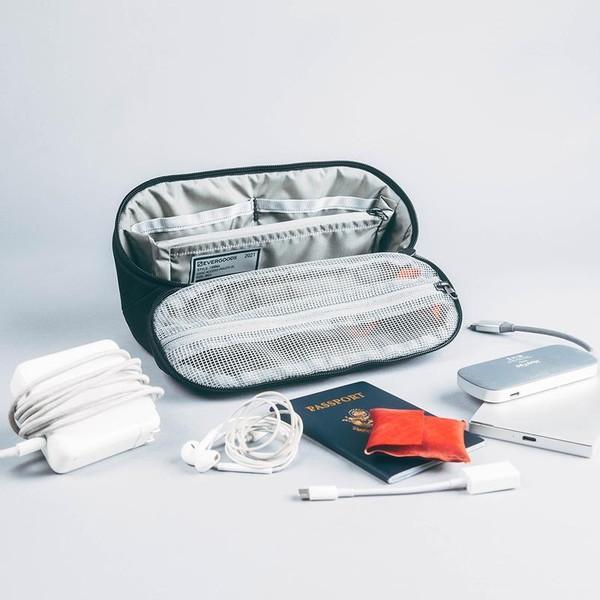 EVERGOODS エバーグッズ EVERGOODS CAP2 - Civic Access Pouch 2L Solution Black ...