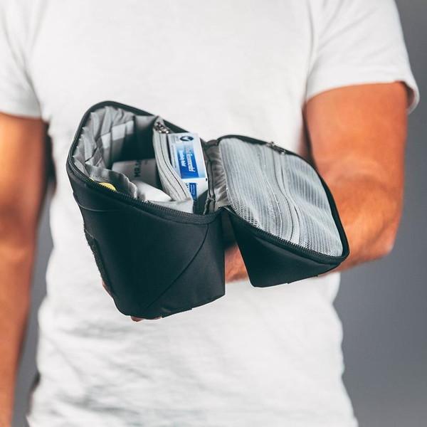 EVERGOODS エバーグッズ EVERGOODS CAP2 - Civic Access Pouch 2L Solution Black ...