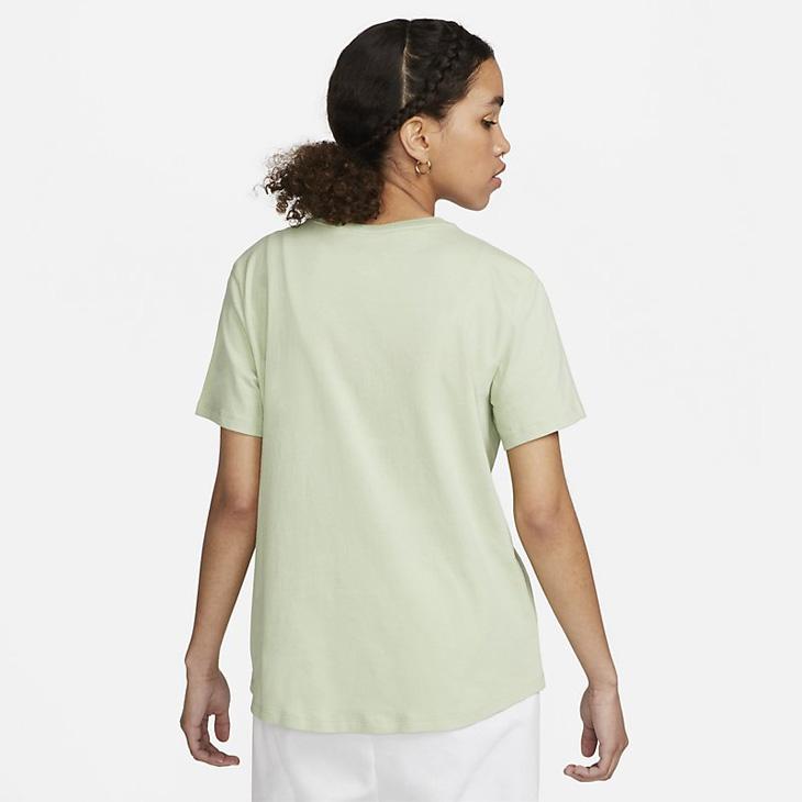 NIKE（ナイキ） 半袖 Tシャツ レディース クラブ エッセンシャル スポーツウェア ワンポイント グリーン系 シンプル 女性 トップス ...