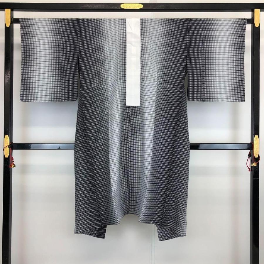 長襦袢 四角模様のグラデーション モノトーン 薄墨色 しつけ糸 J-204 : j-204 : リユース着物わびさび Yahoo!店 - 通販 - Yahoo!ショッピング