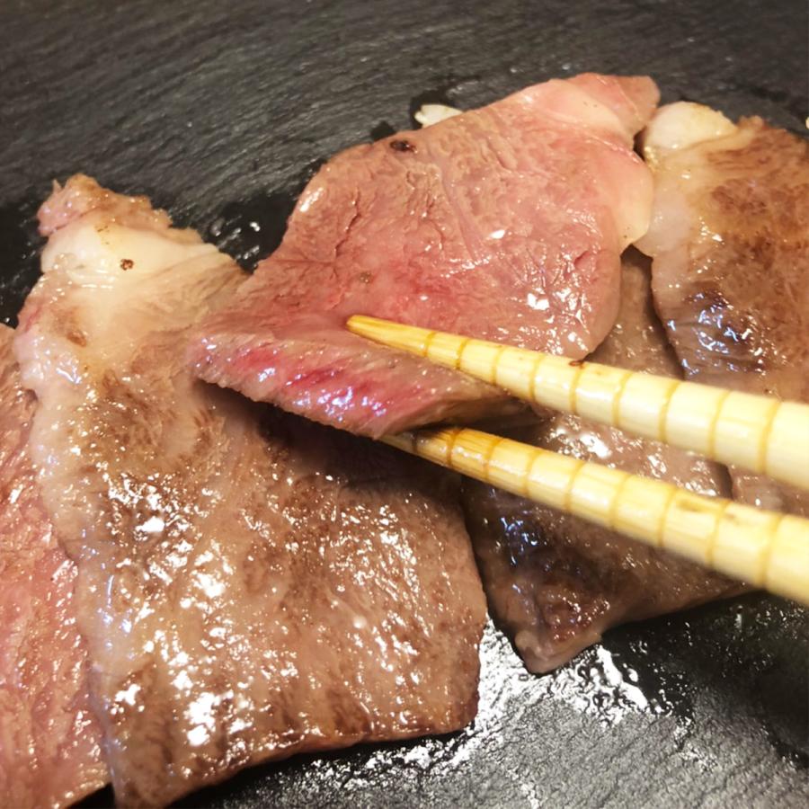 仙台牛 【A5等級BMS12限定】仙台牛 特上ロース 200g リブロース希少部位 マキ/フカヒレ/三日月 1~2名様用 極上霜降り肉 : 和桜通商 - 通販 - Yahoo!ショッピング