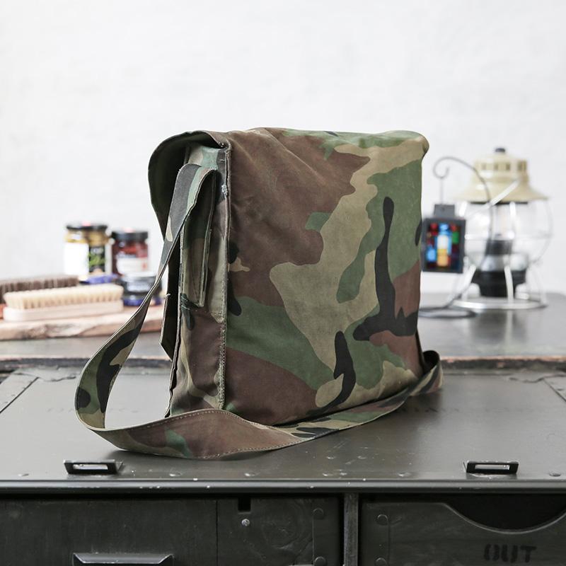 MILITARY 実物 USED クロアチア軍 ベルクロフラップ ショルダー MILITARY 実物 USED クロアチア軍 ベルクロフラップ ショルダー