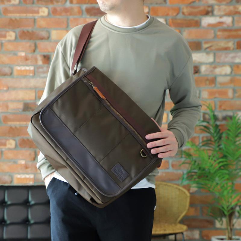 Lee リー FULL フル ショルダーバッグ メッセンジャーバッグ 被せショルダーバッグ 斜め掛けバッグ A4 320-3283 メンズ レディース ポリエステル 軽量 : かばん専門 ...