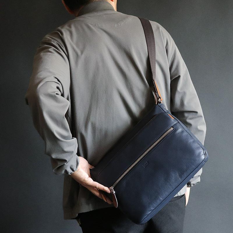 TAKEO KIKUCHI タケオキクチ SAUVAGE ソバージュ ミニショルダーバッグ 斜め掛けバッグ B5 軽量 牛革 本革 イタリアン ...