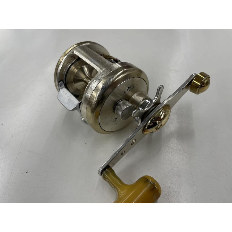 ダイワ DAIWA 【並品】右ハンドル ベイトリール シャンパン ミリオネア CV-Z 250F : ワットマン Yahoo!ショッピング店 - 通販 - Yahoo!ショッピング