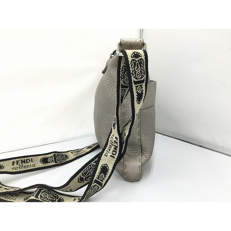 フェンディ FENDI セレリア ショルダーバッグ シルバー 2373 : tmd205630669 : ワットマン Yahoo!ショッピング店 - 通販 - Yahoo!ショッピング