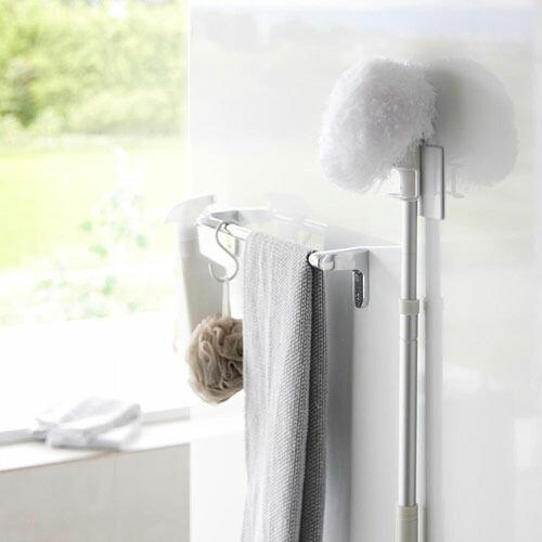 山崎実業 マグネットバスルームシャワーホースフック タワー tower ホワイト 1863 : webby shop - 通販 - Yahoo!ショッピング