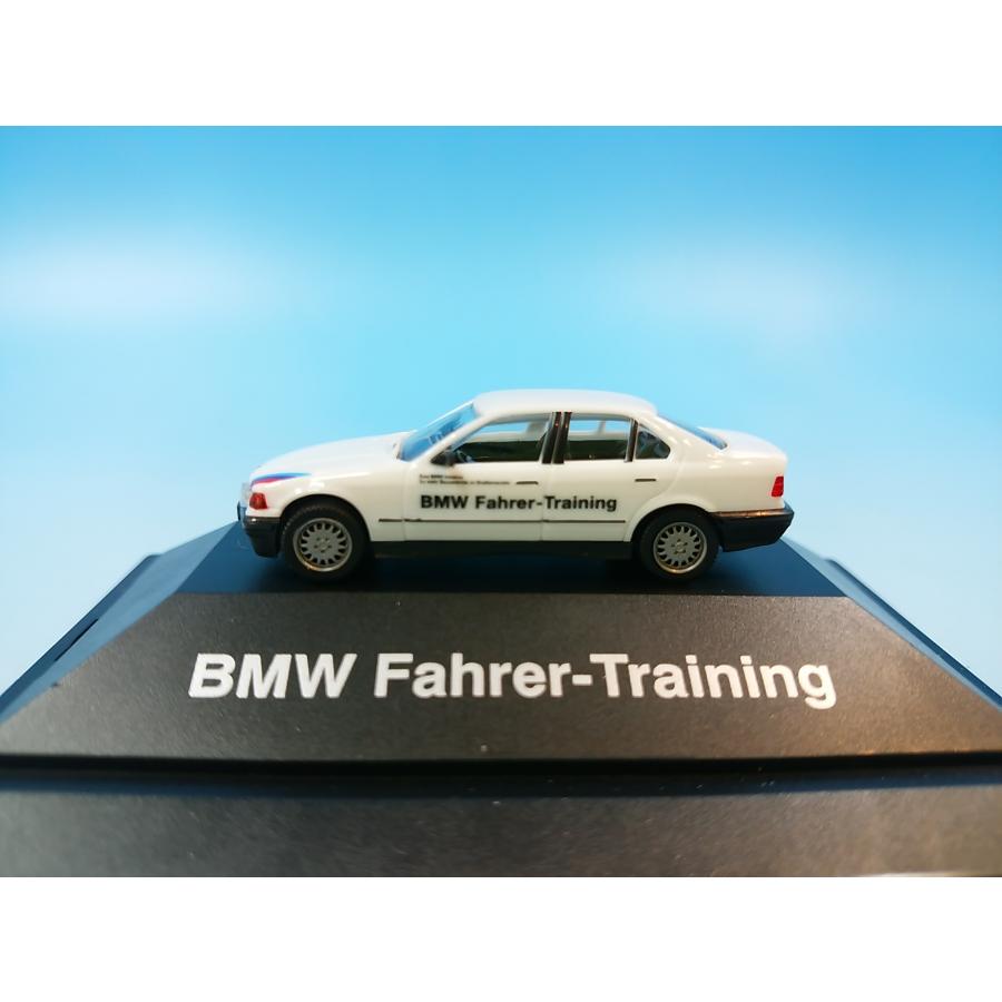 BMWディーラーモデル 1/87 BMW 318 Fahrer-Training : 2467 : ウエストポイント京都Yahoo!店 - 通販 - Yahoo!ショッピング