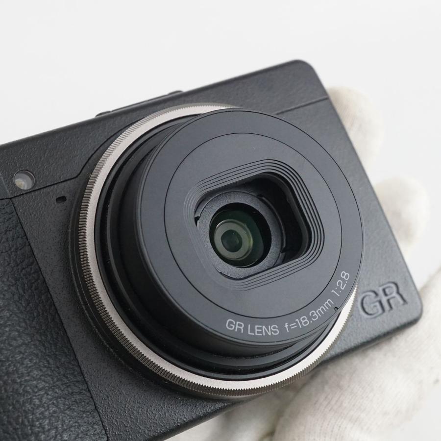 RICOH GR III デジタルカメラ USED美品 GR3 本体+バッテリー SHOT数極少403回 Wi-Fi 単焦点18.3mm F2.8 APS-C 完動品 中古 CP6336 ...
