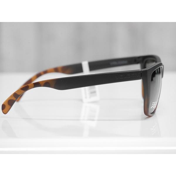 VOLCOM ボルコム サングラス PLASM - Matte Darkside / Gray Polarized 偏光レンズ 国内正規品 : WM - 通販 - Yahoo!ショッピング