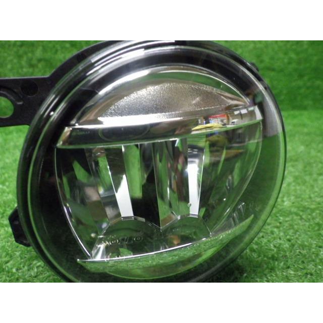スバル VM系 レヴォーグ 後期 LED 右フォグランプ 114-60379 230823020 : 230823020 : ワールドピースショッピング - 通販 - Yahoo!ショッピング