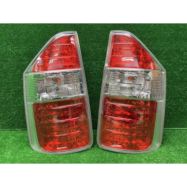 NOAH トヨタ ZRR70/75 ノア 前期 テールレンズ左右 28-198 LED球切れ無 250423241 : ワールドピースショッピング - 通販 - Yahoo!ショッピング