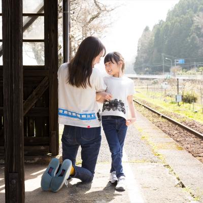 ふるさと納税 八頭町 若桜鉄道×OJICOコラボ つながるトレインTシャツ(半袖 男女兼用3L)「SLデザイン」 : さとふる - 通販 - Yahoo!ショッピング