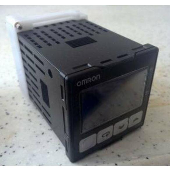 オムロン（OMRON） E5CZ-C2MT Omron Temperature Controller E5CZC2MT 100-240VAC ...