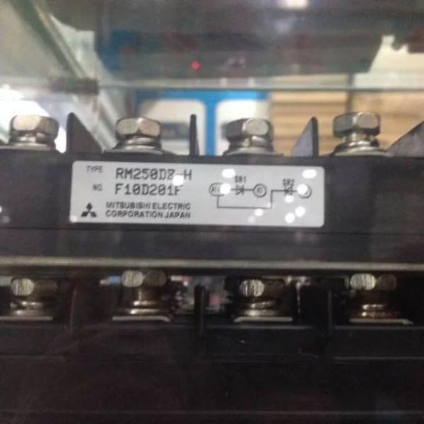 三菱 RM250DZ-H MITSUBISHI 250A, 800V, SILICON, RECTIFIER DIODE (1 PER ...