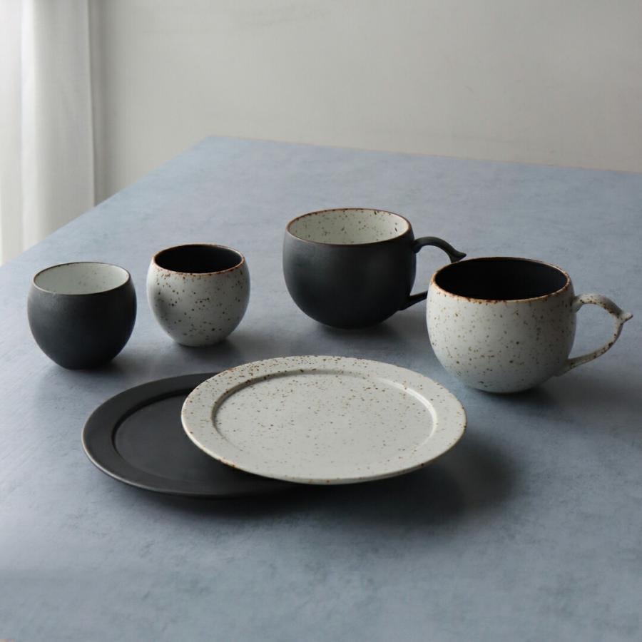 ミニカップ 湯呑 陶器 おしゃれ 可愛い 有田焼 ゆのみ デザートカップ カフェ モノクロ B&W Sabiシリーズ : 有田焼 山忠 - 通販 - Yahoo!ショッピング