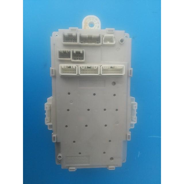 ☆34868☆フィットハイブリッド GP5☆室内ヒューズBOX 品番 38200-T5A-Z012 : 有限会社 山田商店 - 通販 ...
