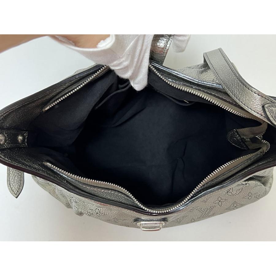 LOUIS VUITTON 送料無料 ルイヴィトン マヒナ XS ショルダー LOUIS VUITTON 送料無料 ルイヴィトン マヒナ XS ショルダー