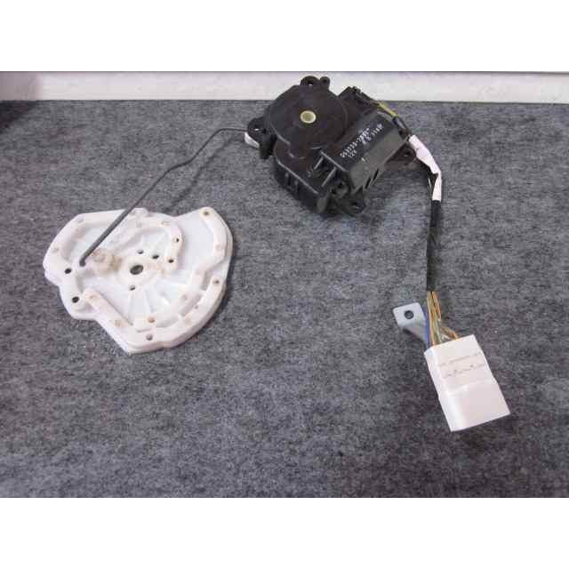 8802 トヨタ ヴィッツ NCP10 エアーミックスダンパー ヒーターユニット : ヤマサキパーツ3号店 - 通販 - Yahoo!ショッピング