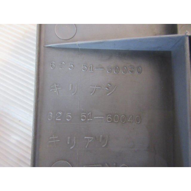 SXプラド★右リアサイドカバーです/裏番号62551-60040 : ヤマサキパーツ3号店 - 通販 - Yahoo!ショッピング