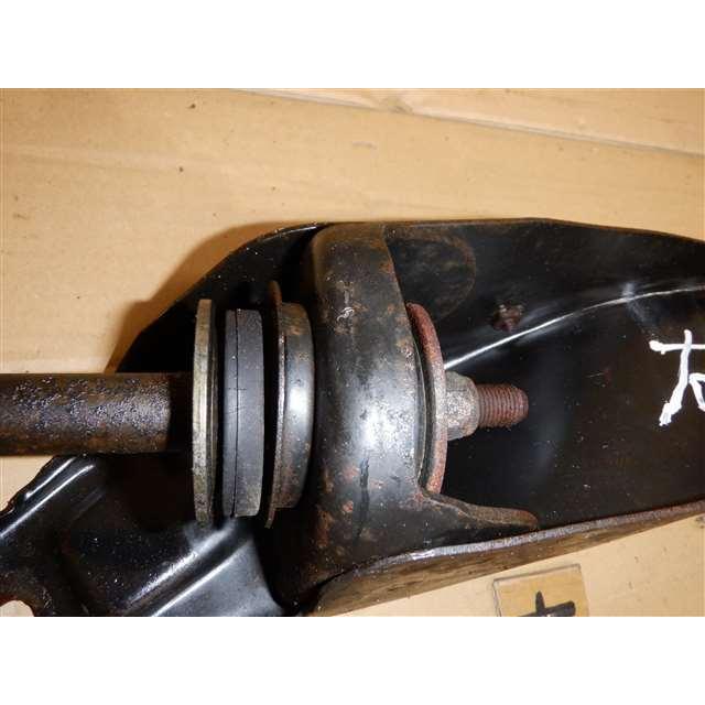 33392 R31 HR31 スカイライン フロント テンションロッド 右 : ヤマサキパーツ3号店 - 通販 - Yahoo!ショッピング