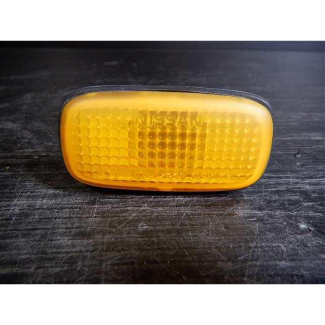 35373 HR34 スカイライン 純正 右F フェンダーマーカー サイドマーカー ER34 : ヤマサキパーツ3号店 - 通販 ...