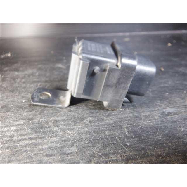 KZJ78 ランクルプラド スターターリレー 28300-54110 : ヤマサキパーツ3号店 - 通販 - Yahoo!ショッピング