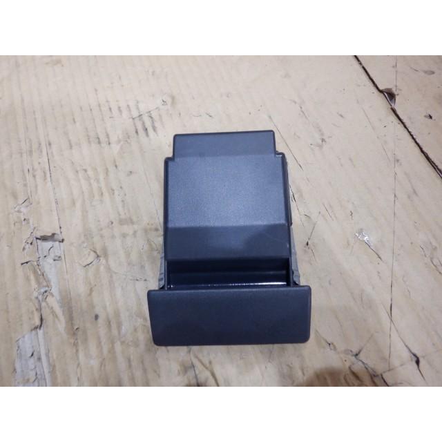 トゥデイ JA2 純正 灰皿 アッシュトレイ ステー付き 43593/b1 : ヤマサキパーツ3号店 - 通販 - Yahoo!ショッピング