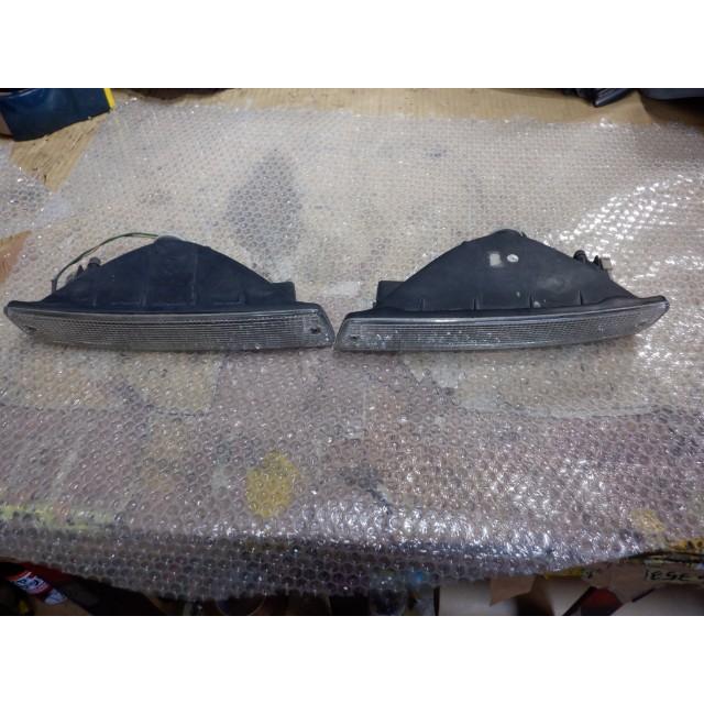 FJ80G ランクル ランドクルーザー 社外 フロント ウインカー 左右セット 43975/b1 : ヤマサキパーツ3号店 - 通販 ...