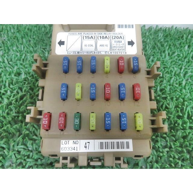 [中古] H18/4 インプレッサ WRX TA-GDA(F型) ヒューズボックス 82201FE001 340368 :000034036867800:山崎オートパーツ Yahoo!ショップ ...