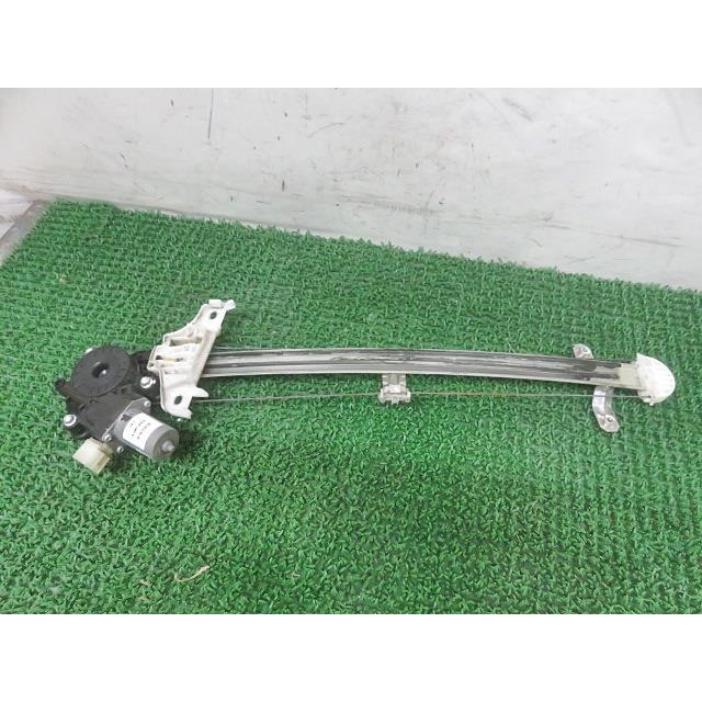 バレーノ [中古] H29/10 DBA-WB32S 右フロントドアレギュレーター 83430-84M10 350101 : 山崎オートパーツ Yahoo!ショップ - 通販 - Yahoo ...