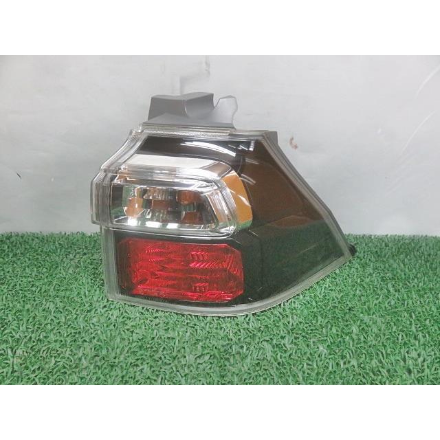 [中古] H20/10 ステップワゴン DBA-RG4 右テールランプ 33500-SLJ-J51 360038 : 山崎オートパーツ Yahoo!ショップ - 通販 - Yahoo!ショッピング