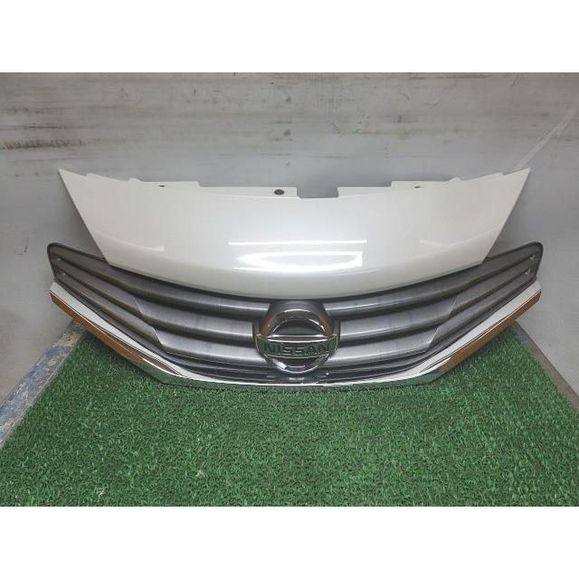 ノート [中古] H25/6 DBA-E12 ラジエーターグリル 62310-3VA0A 360319 /個人宅配送不可 : 山崎オートパーツ ...