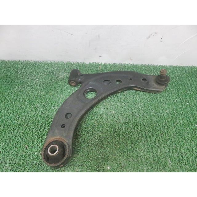 パッソ [中古] H22/6 DBA-KGC35 右フロントロアアーム 48068-B1110 370045 : 山崎オートパーツ Yahoo ...