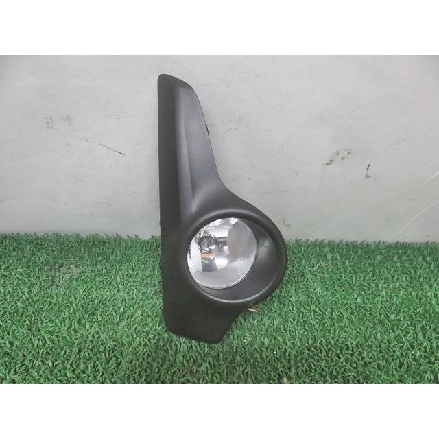 [中古] H28/3 eKスペース カスタムT DBA-B11A 右フォグランプ 8321A527 370078 : 山崎オートパーツ Yahoo!ショップ - 通販 - Yahoo!ショッピング