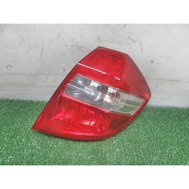 フィット [中古] H22/12 DBA-GE6 右テールランプ 33500-TF0-J51 370101 : 山崎オートパーツ Yahoo ...