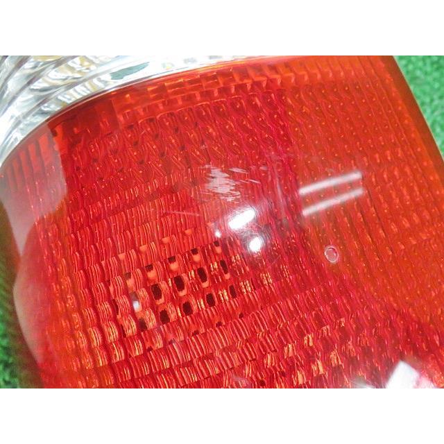 [中古] H12/1 テラノ KH-TR50 左テールランプ 26555-2W125 310630 : 山崎オートパーツ Yahoo!ショップ - 通販 - Yahoo!ショッピング