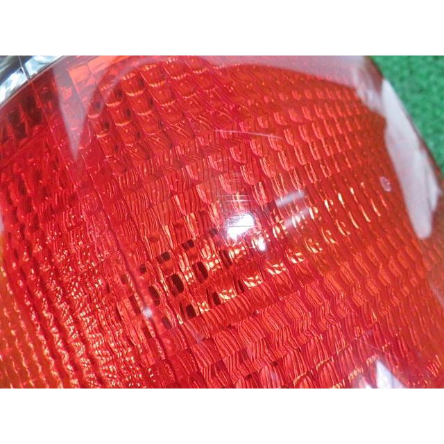[中古] H12/1 テラノ KH-TR50 左テールランプ 26555-2W125 310630 : 山崎オートパーツ Yahoo!ショップ - 通販 - Yahoo!ショッピング