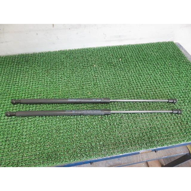 [中古] H25/11 ミラココア DBA-L685S バックドア/リアゲートダンパー 68950-B9113 330412 : ...