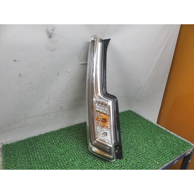 [中古] H30/2 ムーヴ DBA-LA160S 左テールランプ 81561-B2370 330474 : 211014001015600 : 山崎オートパーツ Yahoo!ショップ ...