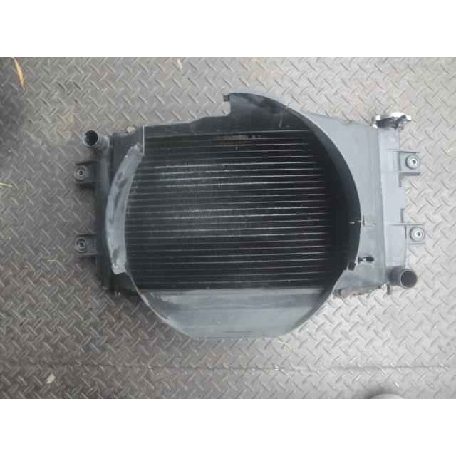ミニキャブ V-U42T ラジエータ 3G83 W74 240917 : 241025000120400 : 吉田自動車商会ヤフー店 - 通販 - Yahoo!ショッピング