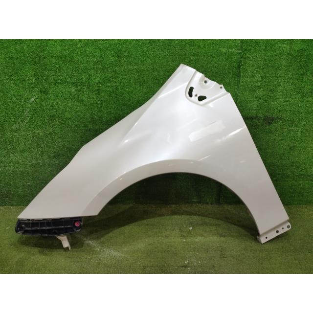 プリウス DAA-ZVW50 左フロントフェンダー 53802-47100 : 安田産業CARAC - 通販 - Yahoo!ショッピング