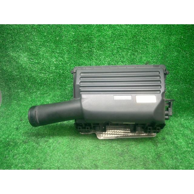ベンツ Cクラス DBA-205040C エアクリーナーASSY A2740901701 C180 yatsu : ヤツヅカショッピングストア ...