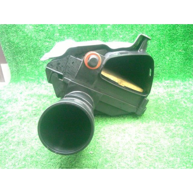 ベンツ Cクラス DBA-205040C エアクリーナーASSY A2740901701 C180 yatsu : ヤツヅカショッピングストア ...