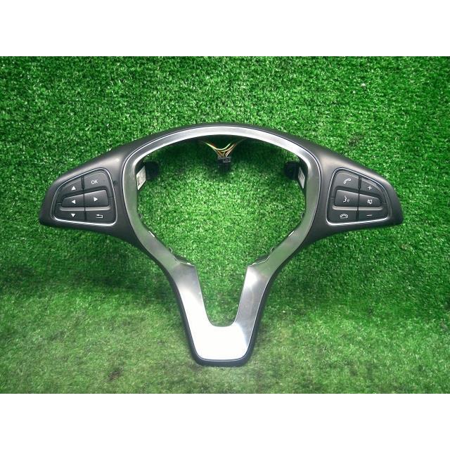 ベンツ Bクラス DBA-246242 「ステアリングスイッチ」 A0999050700 A0999050600 : ヤツヅカショッピング ...