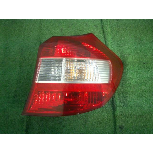BMW 1シリーズ GH-UF18 右 テール ランプ ライト レンズ 300 301-838-1300 E87 yatsu ...