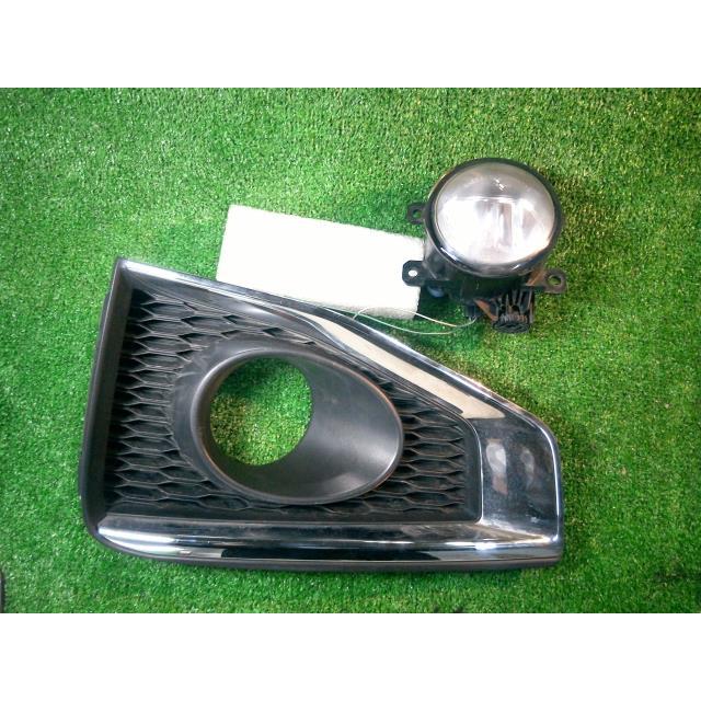 エルグランド DBA-TE52 左 フォグ ランプ ライト 89211690 yatsu : ヤツヅカショッピングストア - 通販 ...